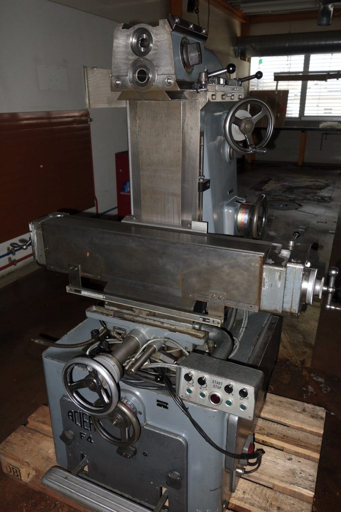 ACIERA Mill F4 complete with head and table (not in picture ...