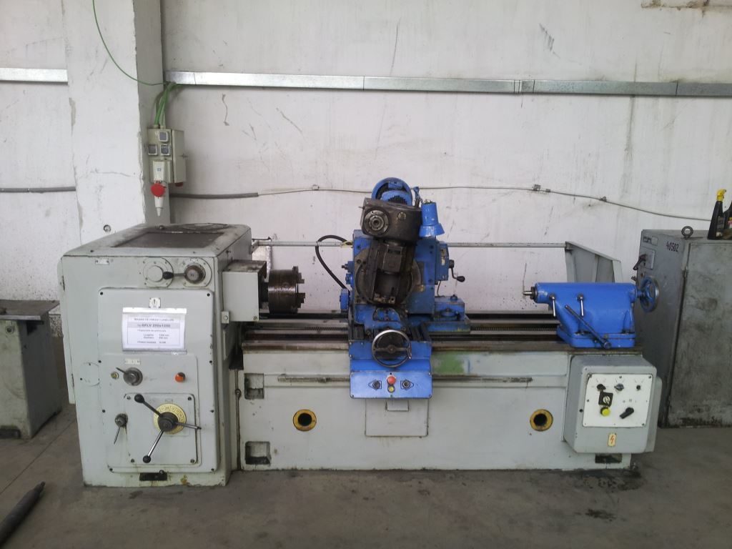 HECKERT Thread Milling Machine GFLV 250 x 1250 (1976) | Machinery Delivery