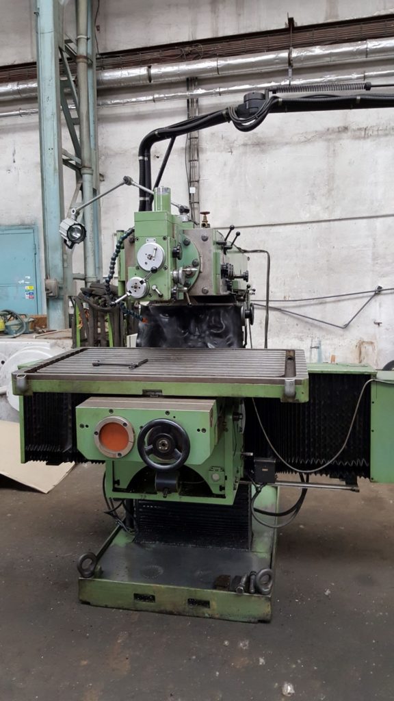 MAHO Universal Mill MH1000 – with lots of tooling and DRO ...