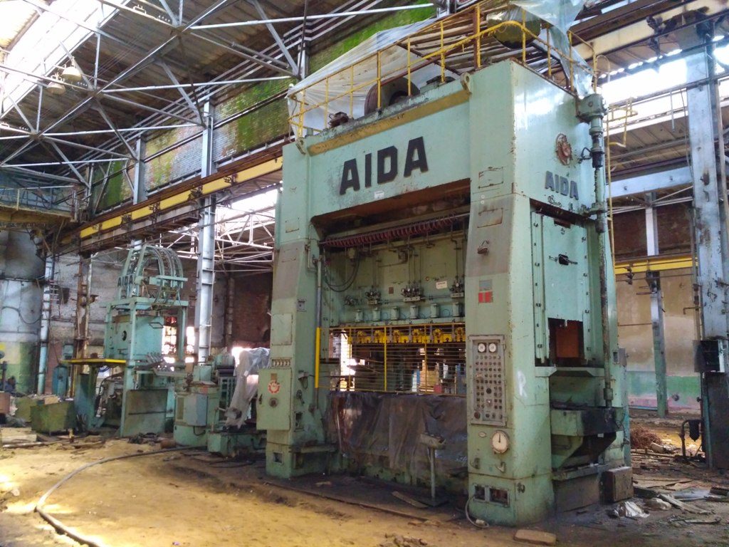AIDA Transfer Press FT2-20, capacity 200t, 8 posts, bolster 2800×1000 ...