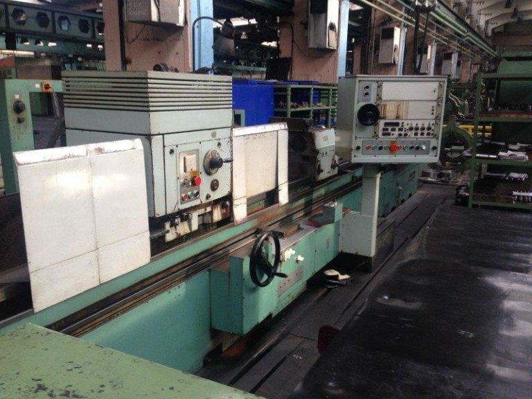 TOS Hostivar Universal Cylindrical Grinder, visible under power BUC 63A ...