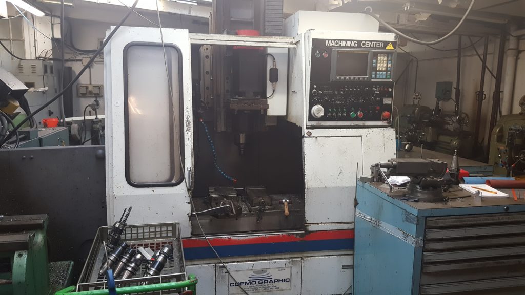 TAKKI Vertical Machining Centre 500mm x 300mm x 400mm – Fanuc 0M ...