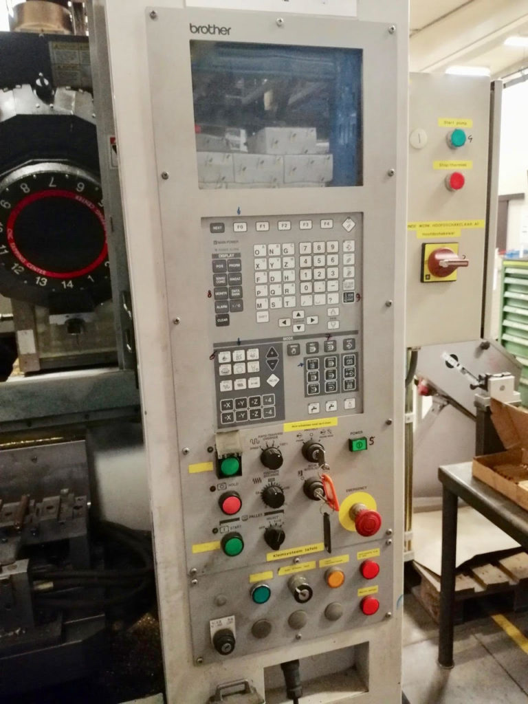 BROTHER CNC VMC/DRILLTAP TC-R2A (2002) | Machinery Delivery