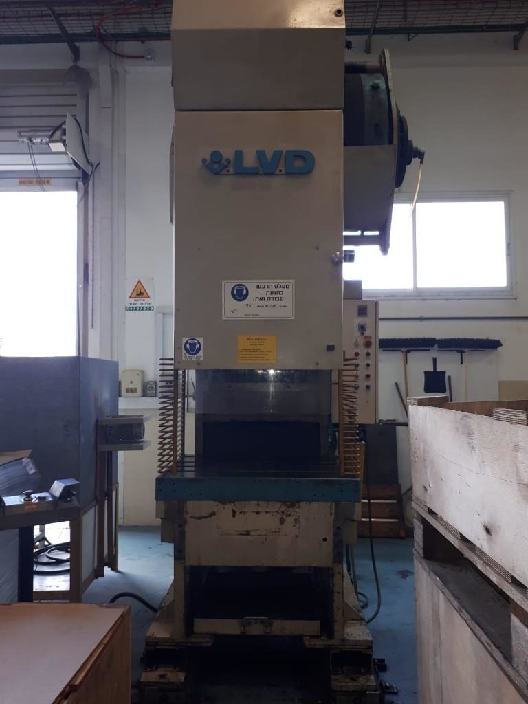 LVD Eccentric Press, very nice working condition – VIDEO PRESSE-DVDF ...
