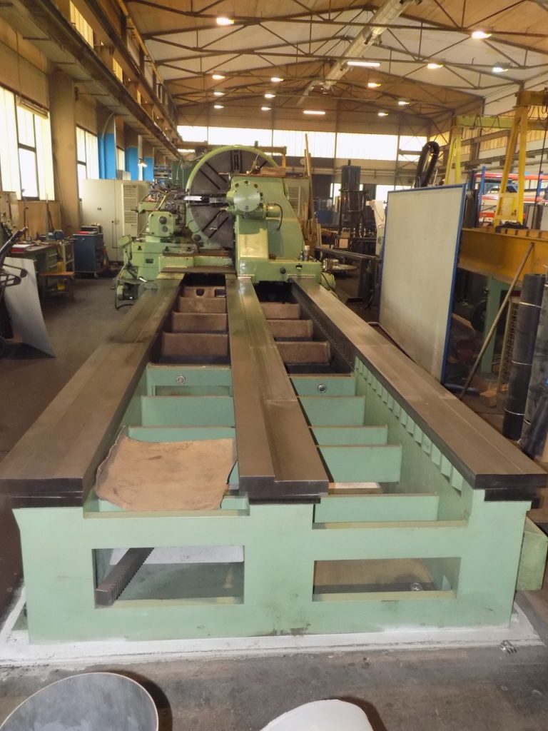 SKODA Heavy Duty Lathe SR 2000 X 8000 – 8m x 2m swing over bed – 50t ...