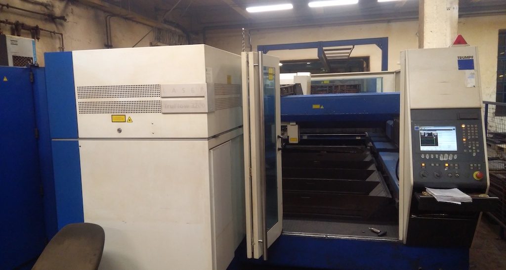 TRUMPF Laser Cutter (2007), 68000/28000 work hrs – EXLOADED TruLaser ...