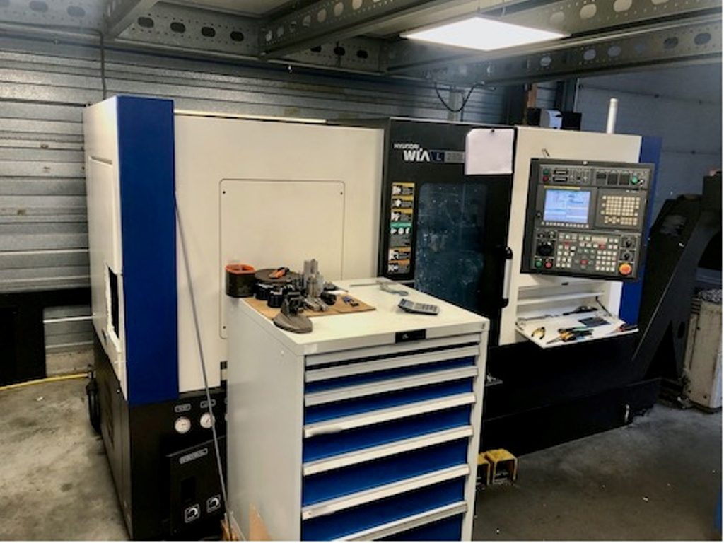 HYUNDAI WIA CNC Turning Centre (2012), top condition, 4500 work hrs ...