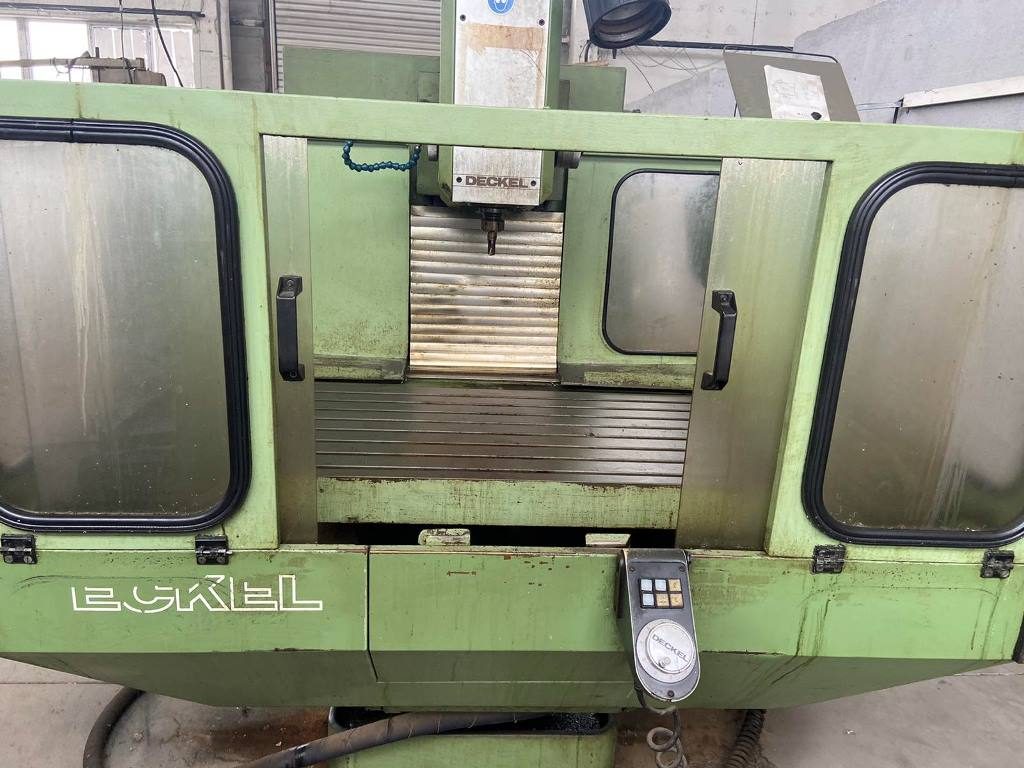 DECKEL CNC Universal Mill, good working condition, visible under power ...