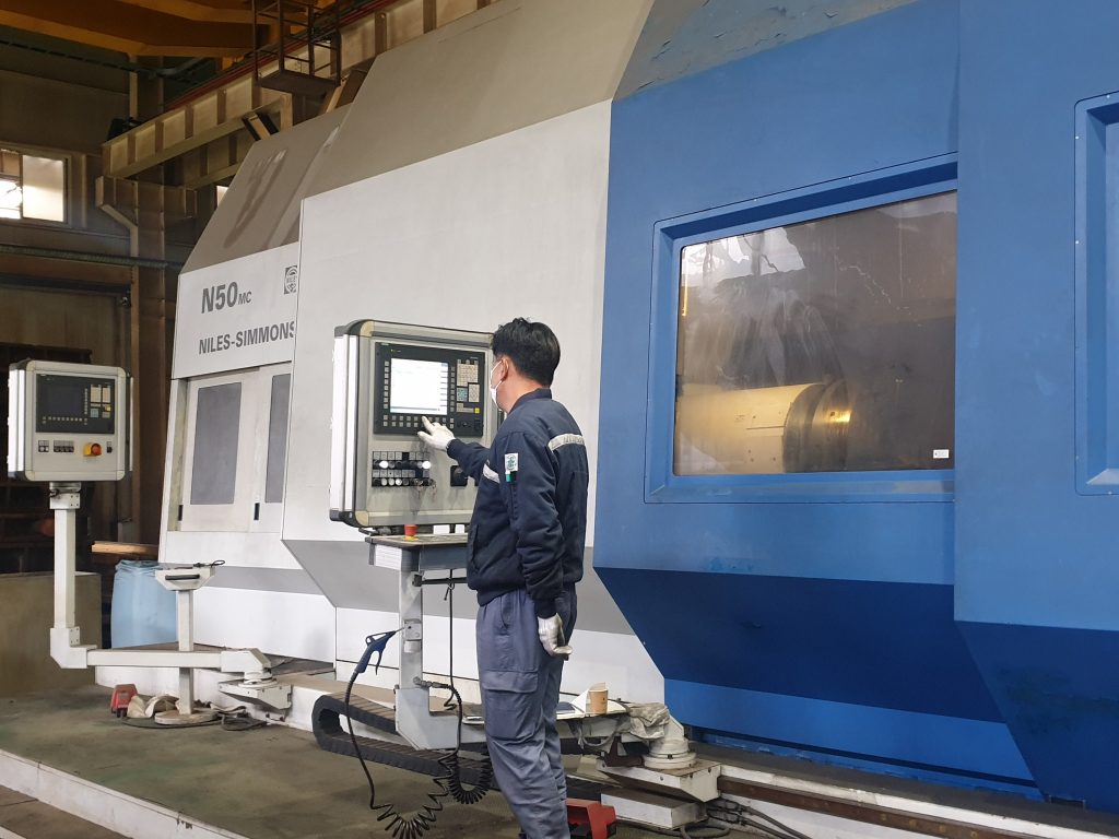 NILES CNC Millturn centre N50 MC6000 (2009) only 288 hours (2009 ...